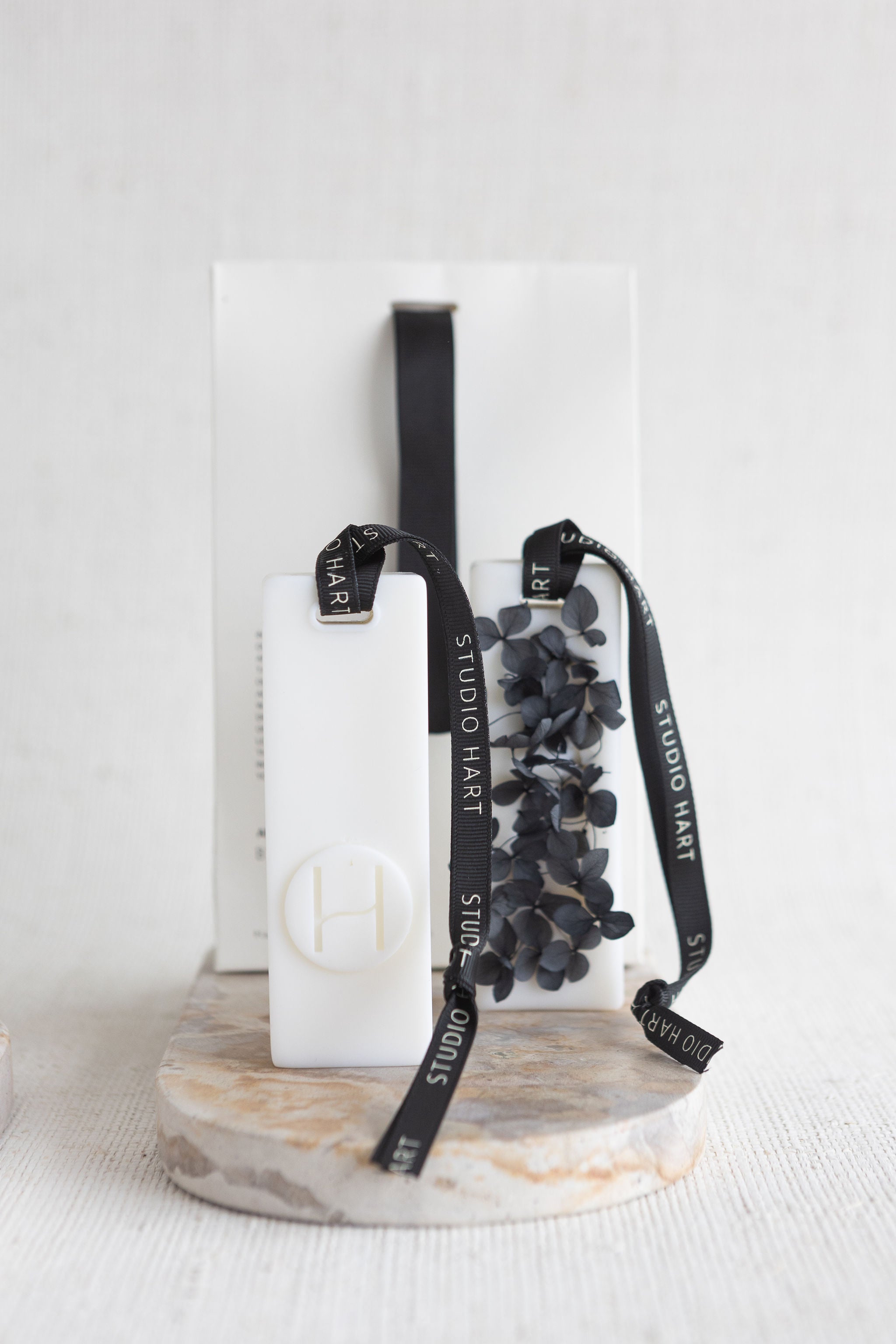 Velvet Wood Wax Tab – Brooklyn Flowers